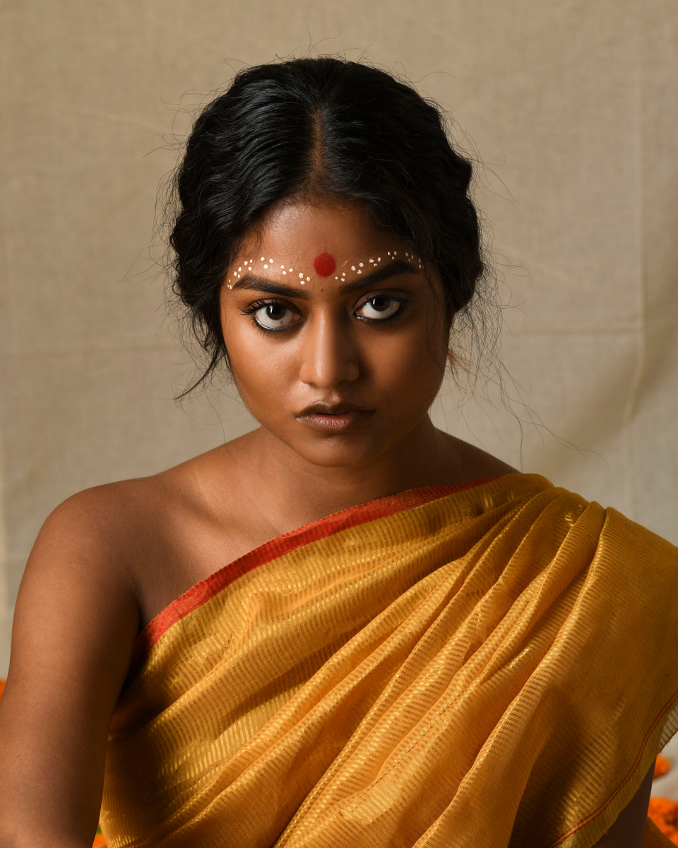 Jhorna jamdani saree in woven gold. – Paromita Banerjee